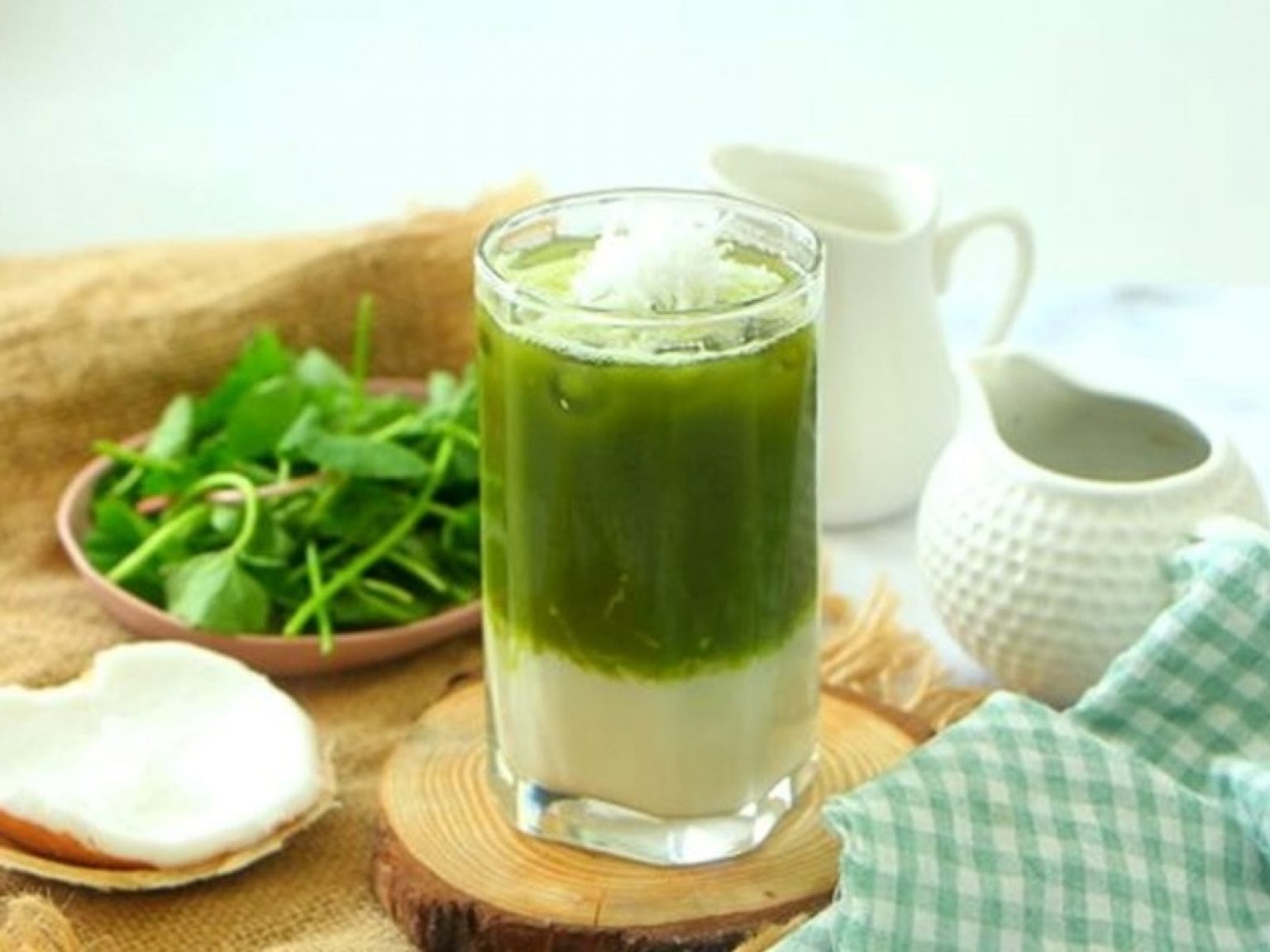 Cách làm sinh tố rau má đậu xanh giải nhiệt, thơm ngon